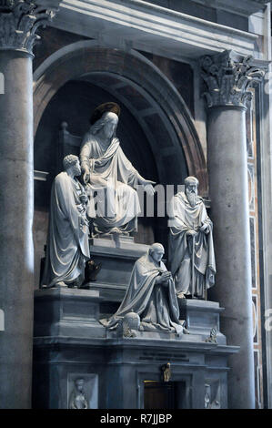 Monument to Pius VIII in St. Peter's Basilica, Vatican, Rome, 2017 ...