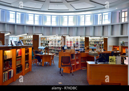 Reading and research area in library. 5 Pancras Square, London, United ...