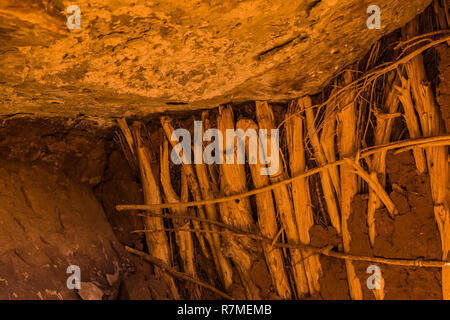 Jacal construction, using mud and sticks for walls, and a roof of beams ...