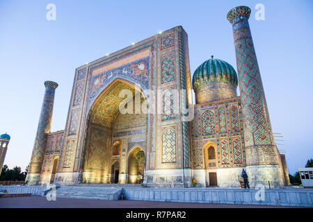 Color image of the Registan palace in Samarkand, Uzbekistan. Dramatic ...