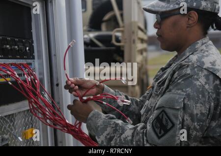 Tactical Operation Centers are used by both U.S. Army Soldiers assigned ...
