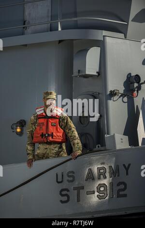 A crew of U.S. Army Reserve watercraft operators with the 949th ...