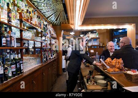 Le Select brasserie Montparnasse Paris, France Stock Photo: 53091368 ...