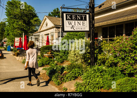 Main Street Kent, Connecticut, USA Stock Photo - Alamy