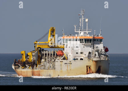 Hopper Dredger James Cook Stock Photo - Alamy