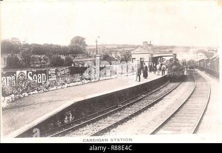Waddon railway station (postcard Stock Photo: 153774802 - Alamy
