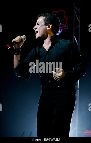 Colombian born singer, Fonseca performs in concert at the James L ...