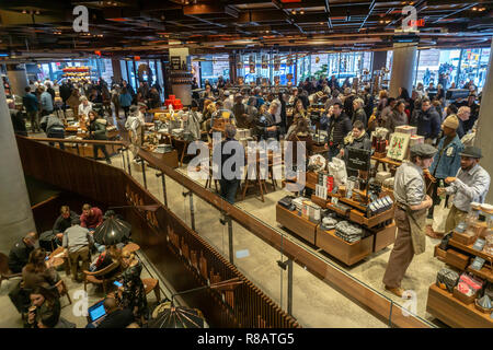 Coffee lovers flock to the Starbucks Reserve Roastery in Chelsea in New ...