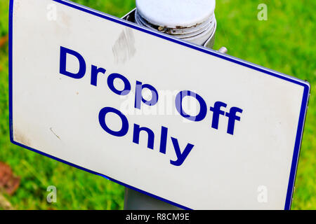 Drop off only sign Stock Photo - Alamy