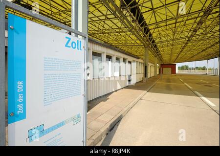 Helmstedt-Marienborn border checkpoint crossing, between former East ...