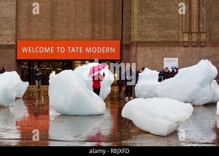 Olafur Eliasson and Minik Rosing's Ice Watch installation bought ...