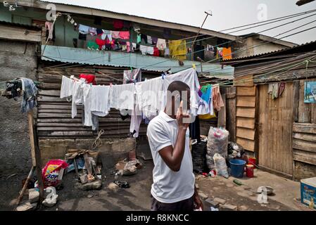 Ghana, Accra, in the Sodom and Gomorrah slums Stock Photo - Alamy