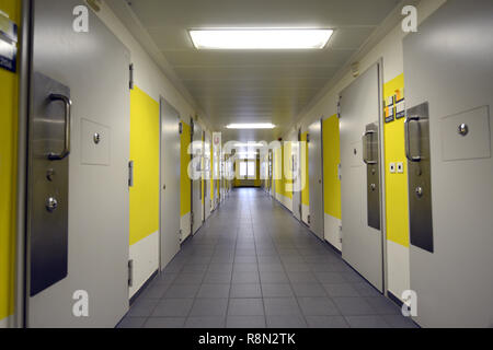 Wittlich, Germany. 12th Dec, 2018. The photo shows a corridor with ...