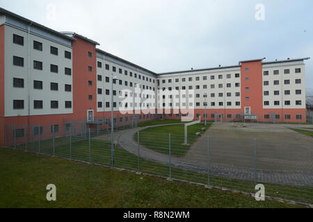 Wittlich, Germany. 12th Dec, 2018. The photo shows a corridor with ...