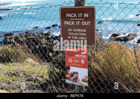 "Leave No Trace, Take Your Waste" Sign Stock Photo - Alamy