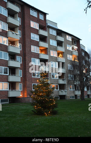 Copenhagen, Denmark. 17th December, 2018. Christmas trees in Copenhagen ...