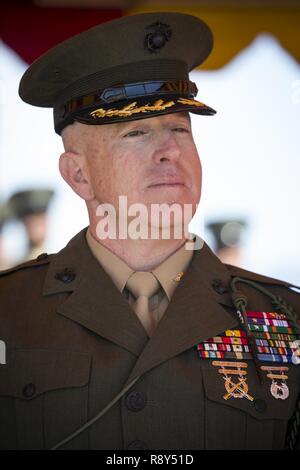 U.S. Marine Corps Col. Kenneth Kassner (right), former commanding ...