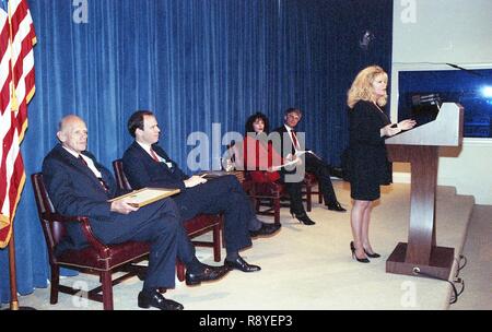 ROSKENS- END HUNGER AWARDS 1990 - Congratulating young awardee Stock ...