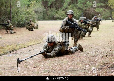 U.S. Marines assigned to 2d Low Altitude Air Defense Battalion (2D ...