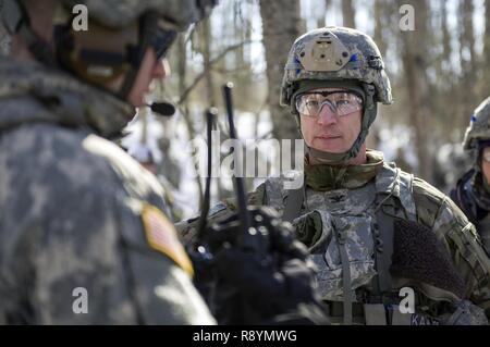 Army Col. Scott Green, 4th Infantry Brigade Combat Team (Airborne ...