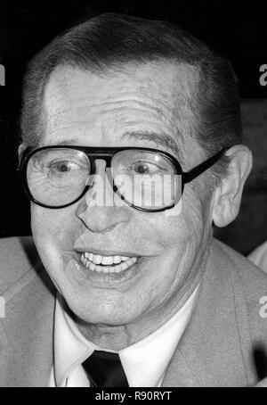 Milton Berle 1978 Photo By Adam Scull/PHOTOlink. Photo via Credit ...