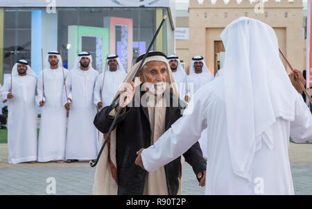 United Arab Emirates Men Dancing Stock Photo - Alamy