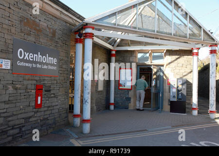 Oxenholme The Lake District Railway Station Stock Photo - Alamy