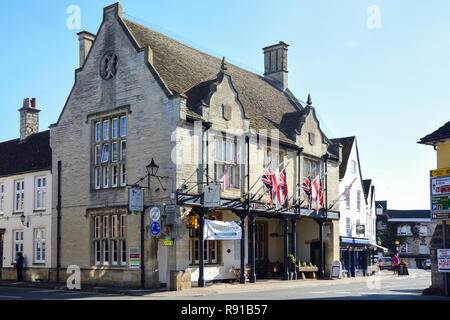 The Snooty Fox Hotel, Market Place, Tetbury, Gloucestershire, England ...