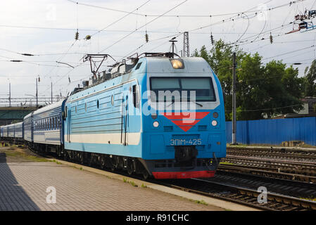 Soviet cargo-passenger diesel-electric locomotive with electric ...
