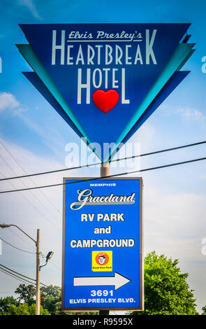 Heartbreak Hotel sign Memphis USA Stock Photo - Alamy