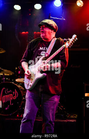 Las Vegas Guitarist, Chris Tofield, on stage at Vamped night club Stock ...