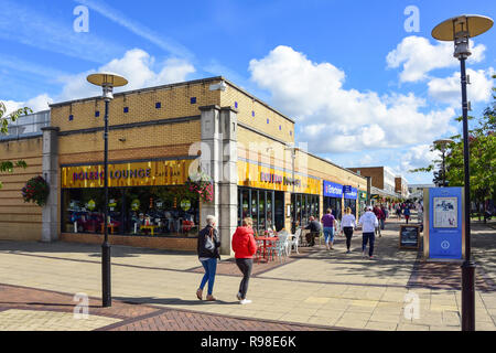 Yate Shopping Centre, Yate, Gloucestershire, England, UK Stock Photo ...
