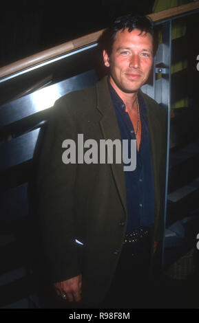 CHINA BEACH (TV) BRIAN WIMMER Stock Photo - Alamy