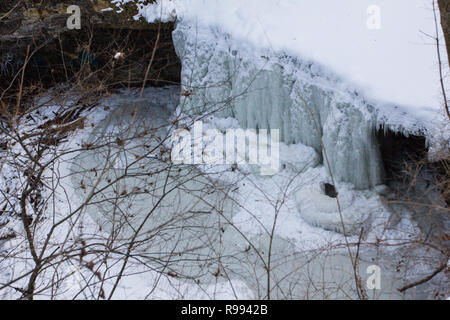 Indian Run Falls in Winter, Dublin, Ohio Stock Photo - Alamy