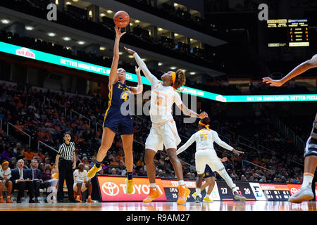 KNOXVILLE, TN - DECEMBER 21: Tennessee Volunteers guard Jordan Gainey ...