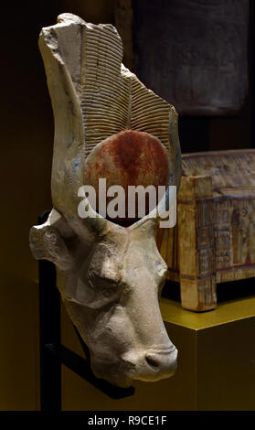 Egyptian statue sculpture of a cows head, the goddess Hathor, circa ...