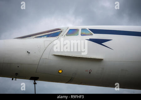 Concorde cockpit windows Stock Photo - Alamy