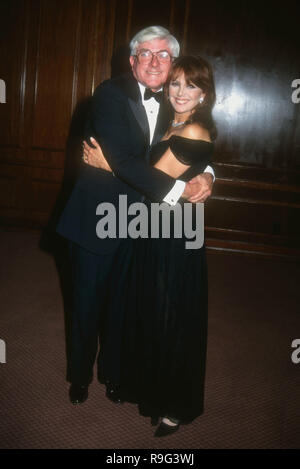 Talk show host Phil Donahue, right, interviews Wanda Webb Holloway ...