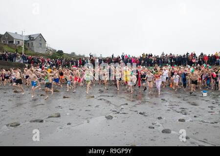 Tragumna, West Cork, Ireland, December 25th 2018. A mild Christmas ...