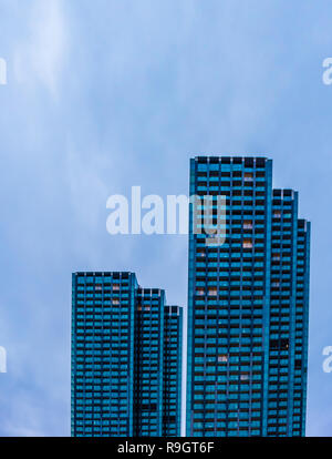 Construction of new high-rise extension to the Intercontinental Hotel ...