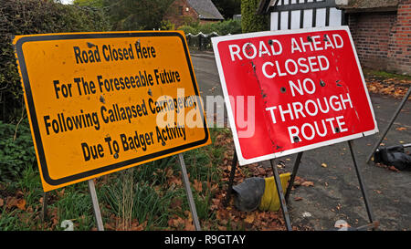Badgers road sign Stock Photo - Alamy