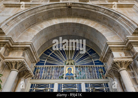 Jacob's well orthodox church in Nablus Stock Photo: 94161385 - Alamy