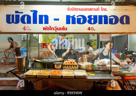 NAKHON PHANOM, THAILAND - OCT 21, 2018 : Thai male chef cooking Thai ...