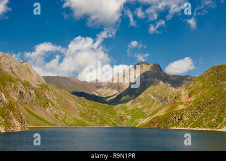 Llauset dam in Aragon. Hydroelectric energy power. Trekking route ...