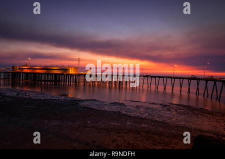 Epic sunset at one of the world's tallest wharfs. The sunset colours ...