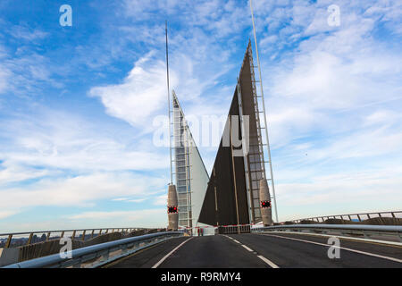Poole lifting bridge, Hamworthy, Dorset, England, UK Stock Photo - Alamy