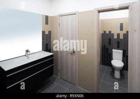 Modern office toilets and washroom Stock Photo - Alamy