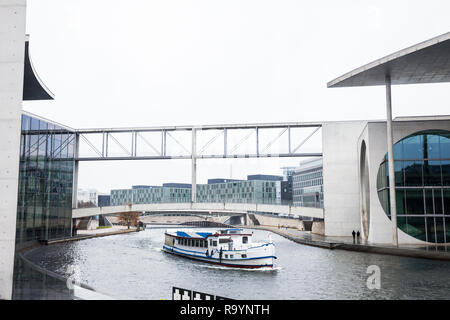 BERLIN, GERMANY - MARCH, 2018: Canals of the Spree river in a cold end ...