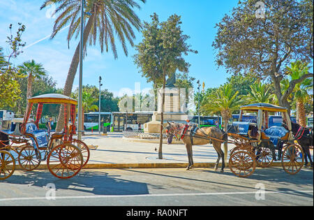 The traditional "Karozzin" - horse drawn carriage, Mdina, Malta Stock ...