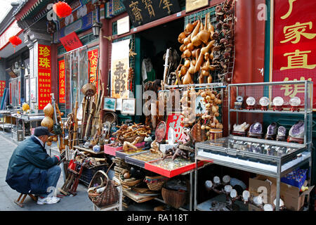 Panjiayuan Antique Market is Beijing’s biggest and best-known arts ...